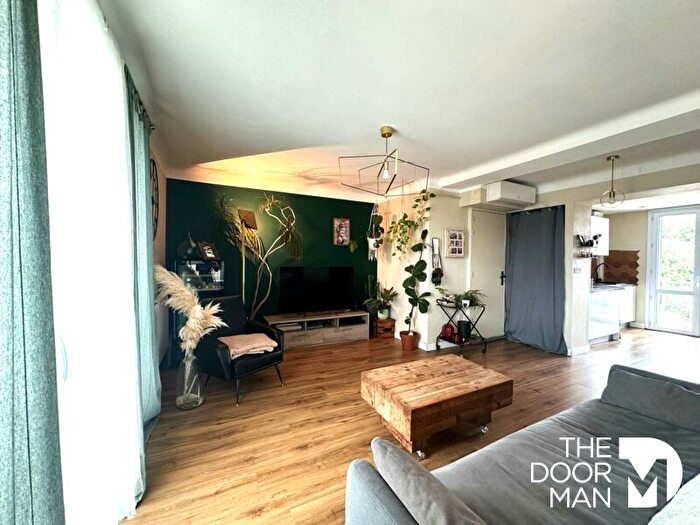 Appartement à vendre - Cugnaux - 4 pièces - 3 chambres