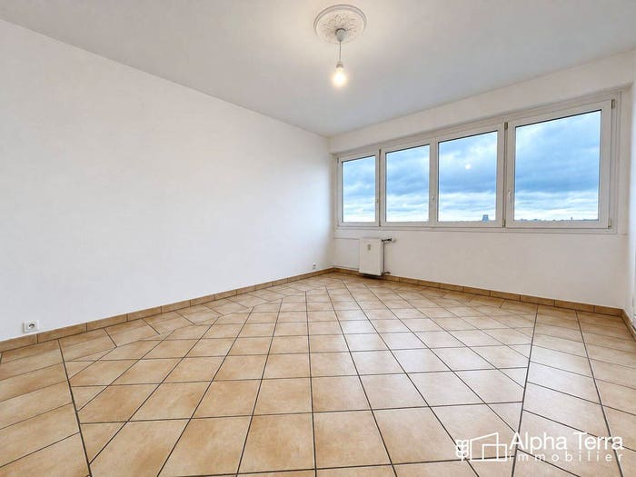 Belles Portes-Savary, Hérouville-Saint-Clair : Appartement 3 pièces à louer