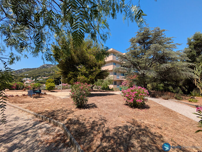 Appartement 3 pièces à Toulon, Corniche du Faron, à vendre