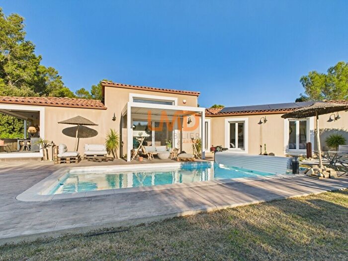 Nages-et-Solorgues : Maison 5 pièces à vendre