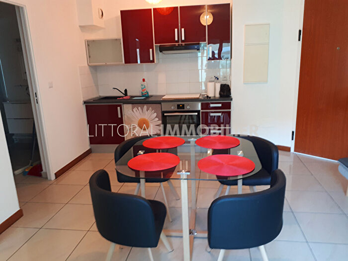 Saint-Denis, Le Moufia, Sainte-Clotilde : Appartement 2 pièces à vendre