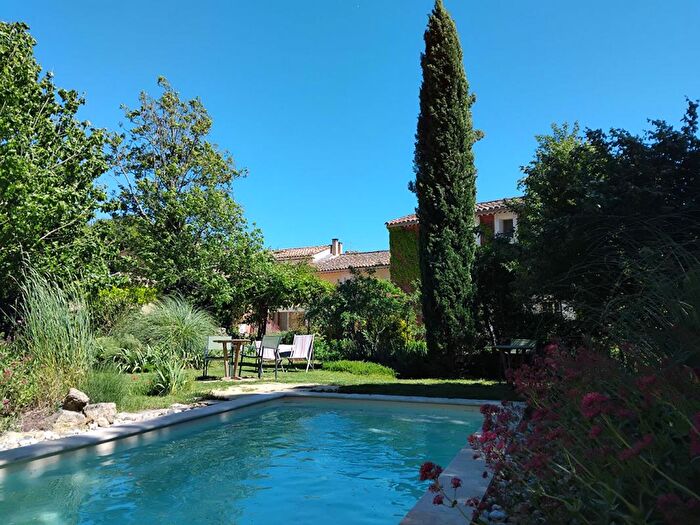 Roussillon : Maison 9 pièces à vendre