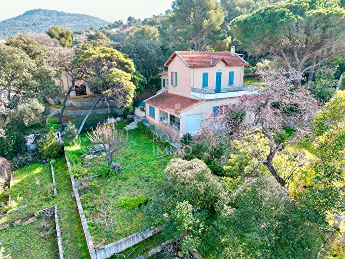 Maison à vendre - Le Pradet - 5 pièces - 3 chambres