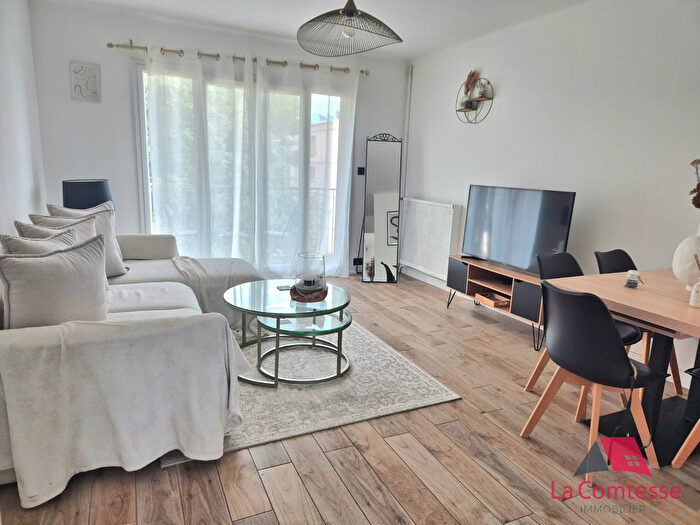 Appartement à vendre - Marseille e , Saint-Julien - 3 pièces - 2 chambres