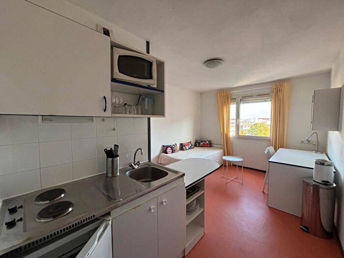 Appartement 1 pièce à Croix Luizet, Villeurbanne, à louer