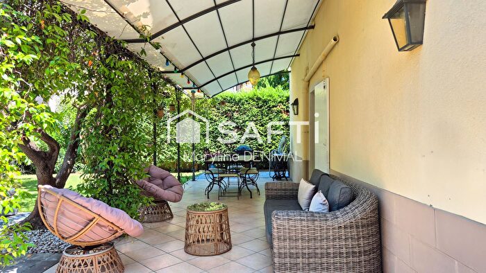 Maison à vendre - Saint-Raphaël, Les Arênes - 6 pièces - 4 chambres