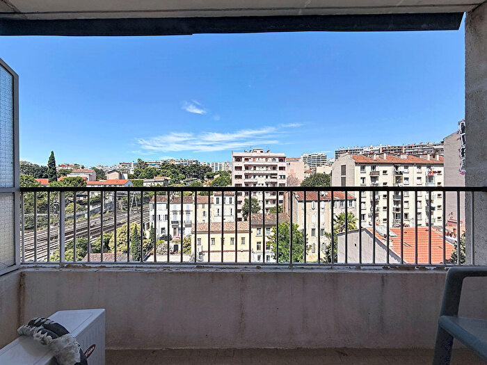 Appartement 4 pièces à vendre - Marseille 4ème, Chutes Lavie