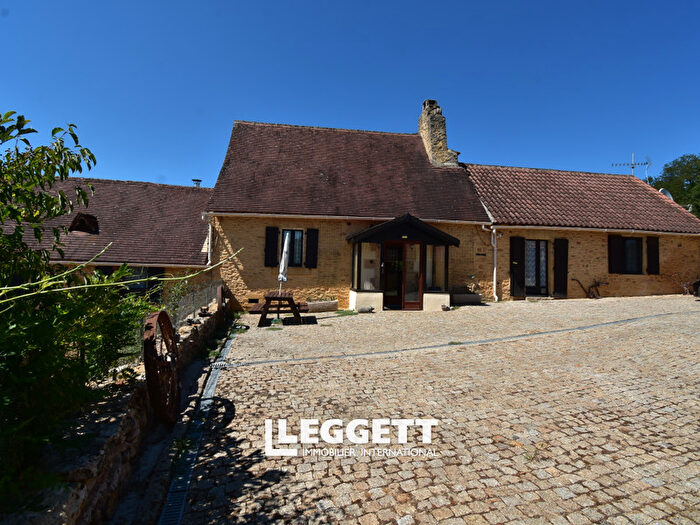 Saint-André-d'Allas : Maison 8 pièces à vendre