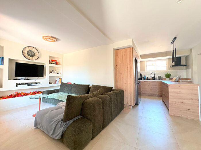 Maison à vendre - Le Puy-Sainte-Réparade - 4 pièces - 2 chambres