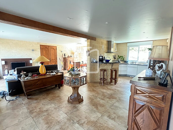 Maison 6 pièces à vendre à Cosnac