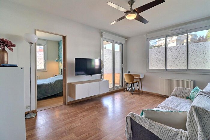 Talant, Centre-ville : Appartement 2 pièces à vendre