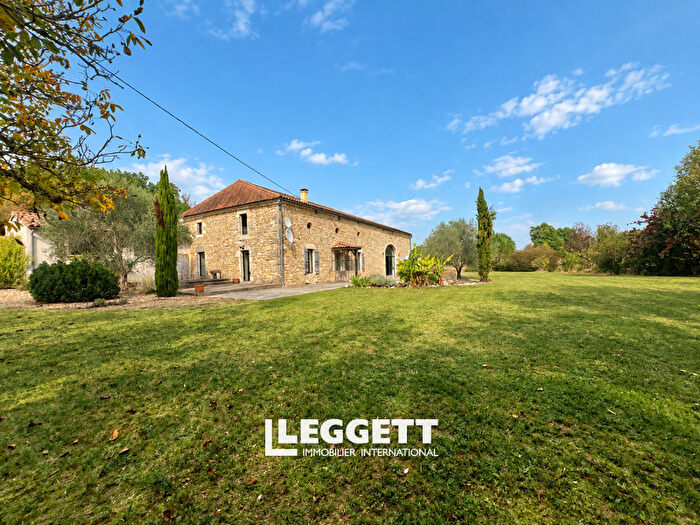 Maison 11 pièces à vendre à Saint-Sernin