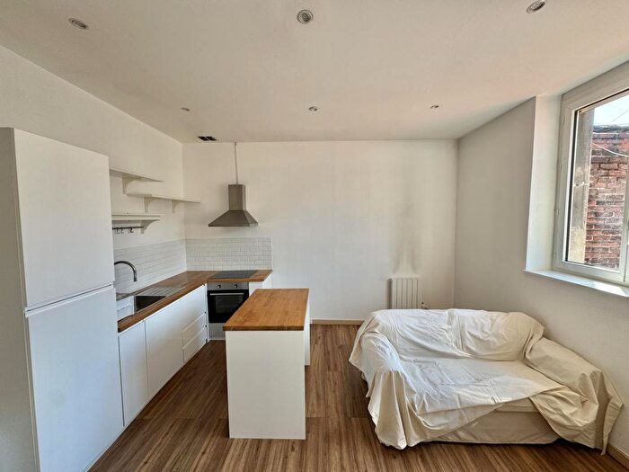 Appartement 2 pièces à Saint-Étienne, Crêt de Roc, à vendre