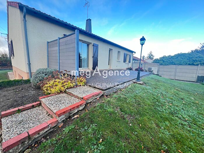 Maison à vendre - Le May-sur-Èvre - 5 pièces - 3 chambres