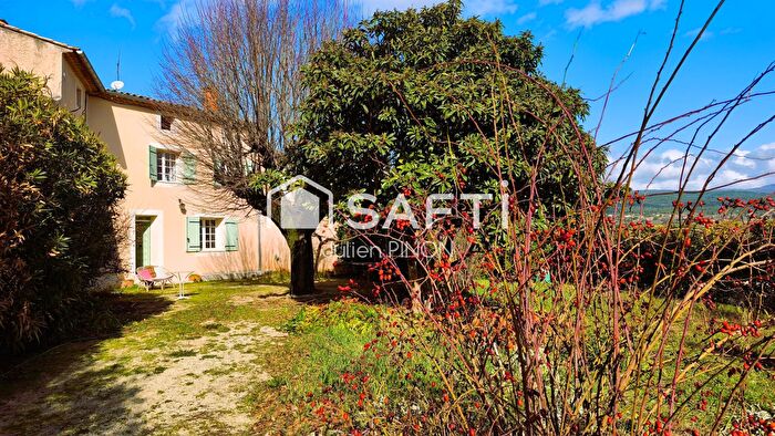 Maison à vendre - Saint-Saturnin-lès-Apt - 5 pièces - 4 chambres