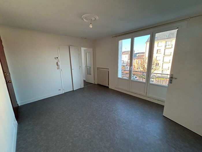 Appartement à louer - Tours, Lakanal, Strasbourg - 1 pièce