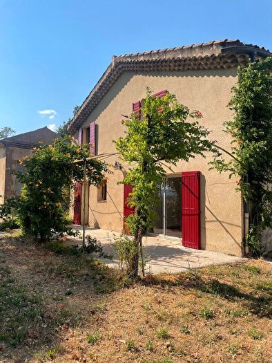 Maison à louer - Meyrargues - 6 pièces - 5 chambres