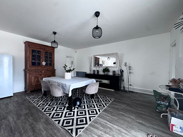 Montreuil-le-Gast - Appartement 6 pièces à vendre