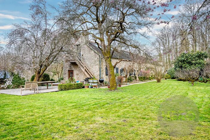 Maison à vendre - Montfort-lAmaury - 10 pièces - 7 chambres