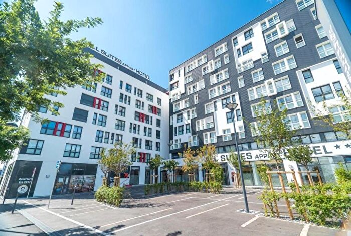 Choisy-le-Roi, Centre-ville, Parc Prairie, Hautes Bornes : Appartement 1 pièce à vendre