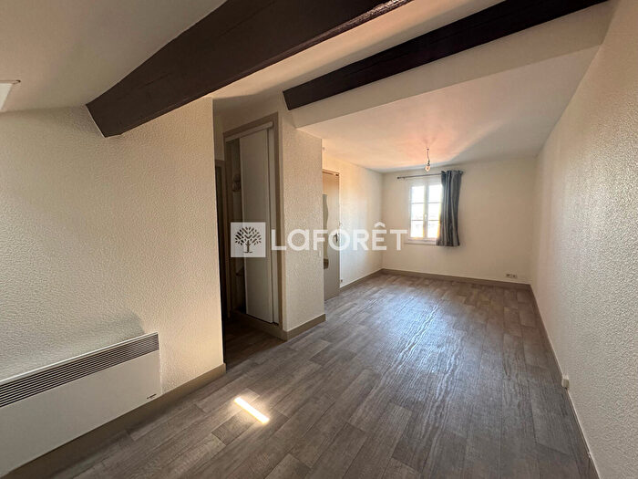 Appartement à louer - Cognac, Centre-ville, Gare - 1 pièce