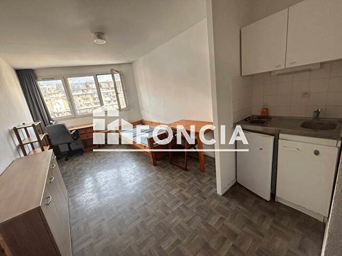 Appartement à louer - Berriat-Ampere, Grenoble - 1 pièce