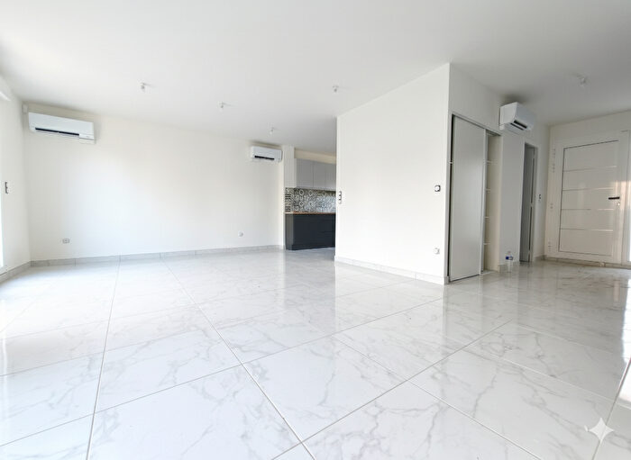 Maison à louer - Ozoir-la-Ferrière, Archevêché - 6 pièces - 4 chambres