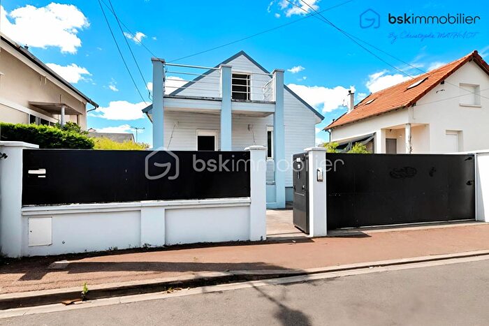 Maison 4 pièces à Achères, Montsouris, à vendre