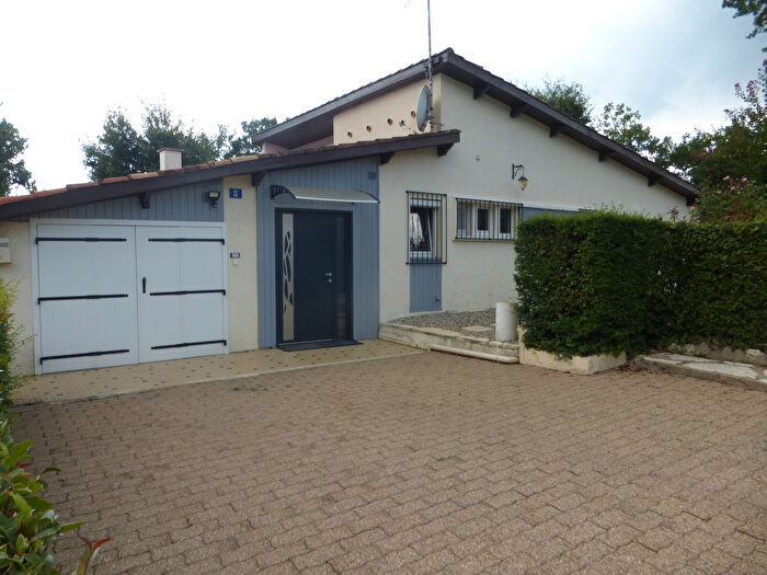 Maison 4 pièces à Condezaygues, à louer