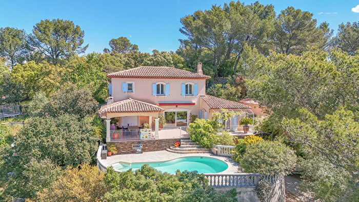 Maison à vendre - Pierrefeu-du-Var - 5 pièces - 4 chambres