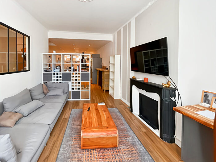 Appartement à vendre - Châteaurenard, Centre-ville - 3 pièces - 2 chambres