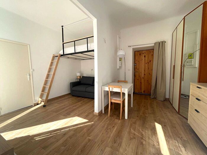 Appartement 1 pièce à louer - Carré d'Or, Nice