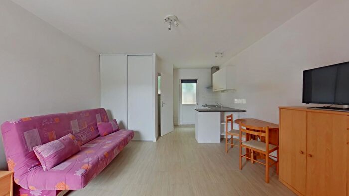 Appartement 1 pièce à Châtellerault, Ozon, à louer