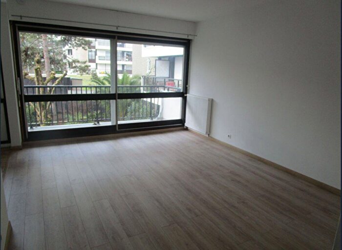 Centre Ville, Mérignac : Appartement 1 pièce à louer