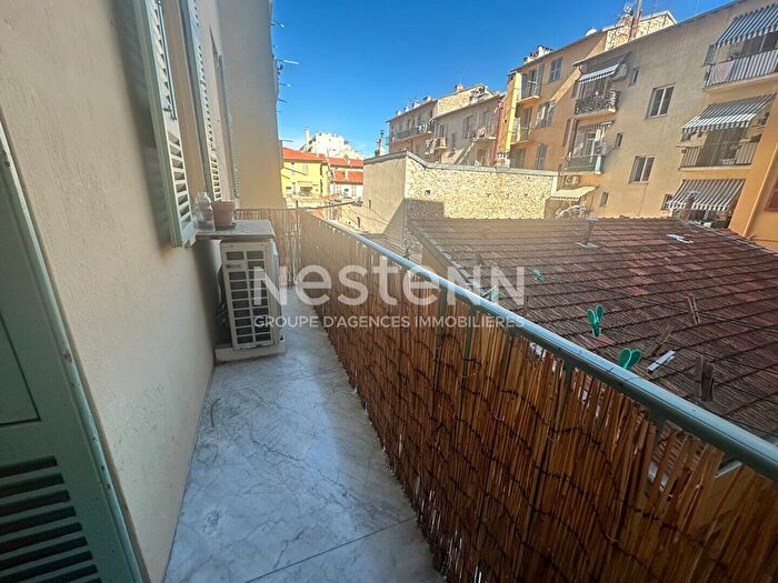 Riquier, Nice : Appartement 3 pièces à louer
