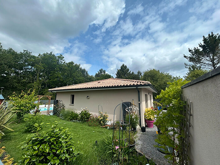 Maison à vendre - Mios - 5 pièces - 3 chambres