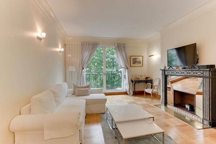 Appartement à louer - Triangle dOr, Paris ème arrondissement - 3 pièces - 2 chambres