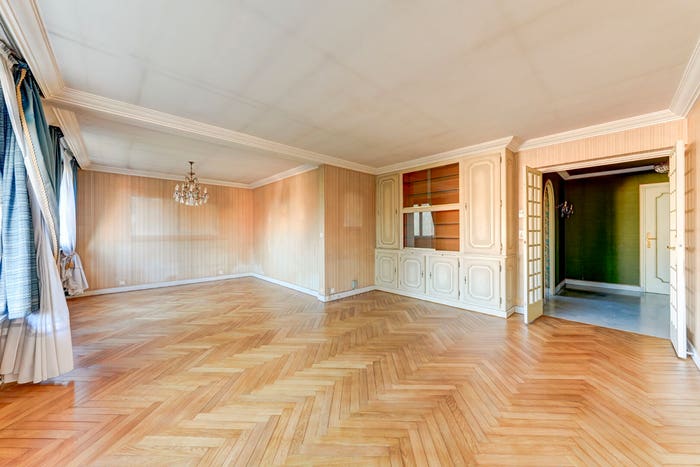 Appartement 5 pièces à Bron, Centre-ville, à vendre