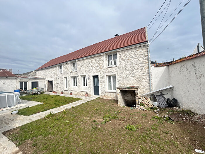 Maison à vendre - Brouy - 6 pièces - 5 chambres