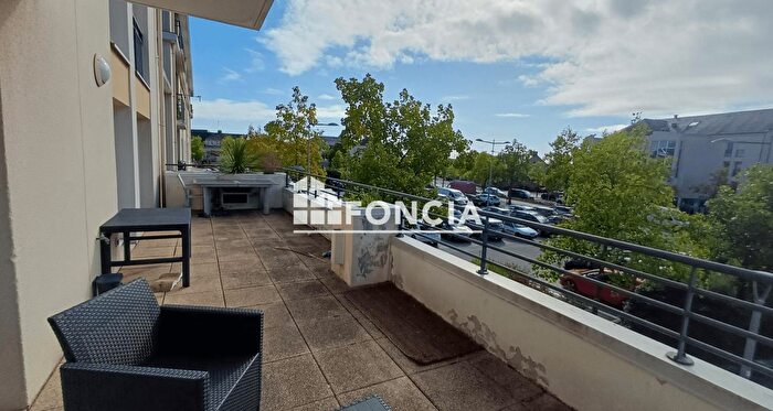 Appartement à vendre - Saint-Barthélemy-dAnjou - 4 pièces - 3 chambres