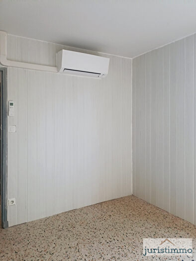 Appartement à louer - Bollène, Périphérie - 4 pièces - 3 chambres