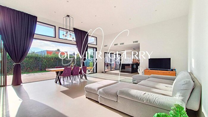 Maison 5 pièces à Saussan, à vendre