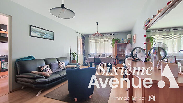 Appartement 4 pièces à vendre - Saint-Priest, Menival