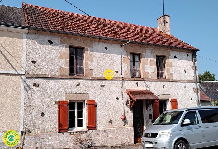 Maison à vendre - Dun-le-Palestel - 6 pièces - 3 chambres