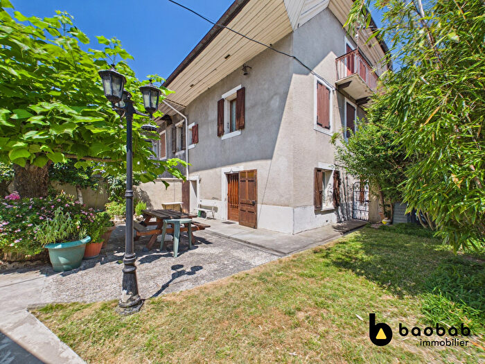 Aix-les-Bains, Est : Maison 7 pièces à vendre