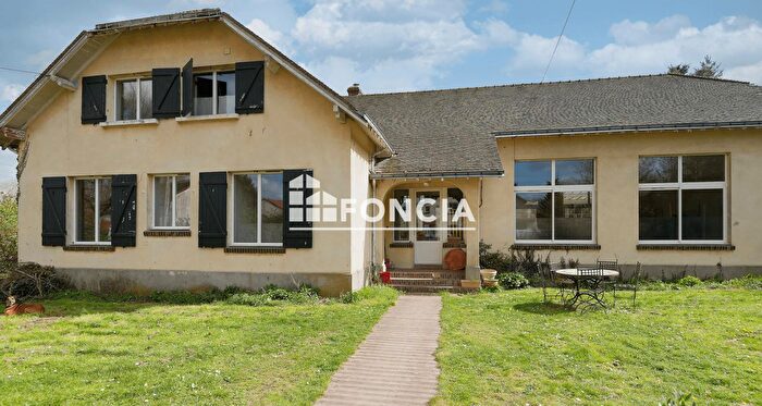 Maison 11 pièces à vendre à La Genevraye