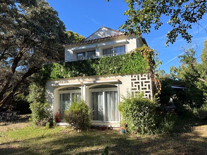 Maison 8 pièces à vendre à Venasque
