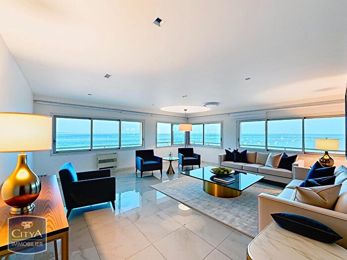 Appartement à vendre - Arcachon, Centre-ville, La Chapelle, Gare - 3 pièces - 2 chambres