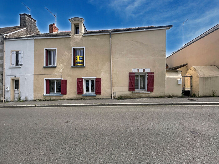 Maison 6 pièces à Thouarcé, à vendre