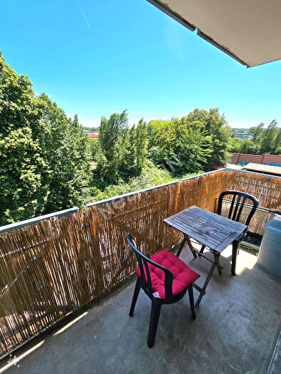 Maisons à vendre et appartements à louer - 1